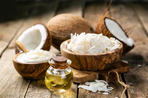 Qu Beneficios Tiene El Aceite De Coco Para El Pelo Man Medical