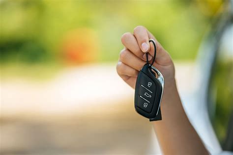 Cuándo y cómo cambiar la batería de mi llave automotriz Cerrajeria