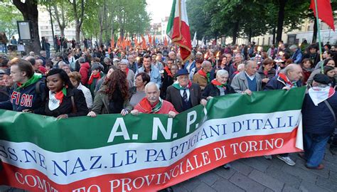 Perché il 25 aprile si festeggia la Liberazione in Italia cosa fanno i