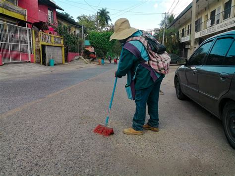 Labores De Limpieza Embellecen La Ciudad MUNI PUERTO BARRIOS