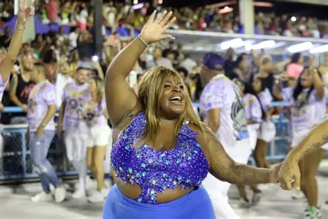 Carnaval 2022 Jojo Todynho Esbanja Simpatia No Ensaio Da Beija Flor