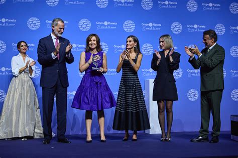 Paloma Sánchez Garnica premio Planeta 2024 y Beatriz Serrano finalista