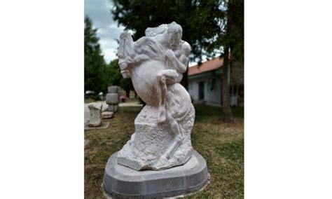 FOTO Sculptura Esența luptătorului a artistului Aurel Sârbu