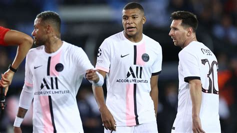 Kylian Mbappe kontuzja w meczu Club Brugge PSG Liga Mistrzów