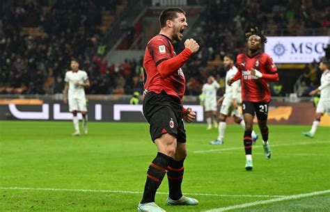 Hasil Ac Milan Vs Cagliari Di Besar Coppa Italia Menang