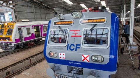 Western Railway Earns Rs 40 03 Crore From Its First AC Local Train