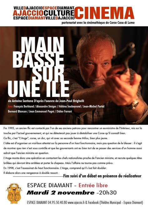 Picture Of Main Basse Sur Une Le