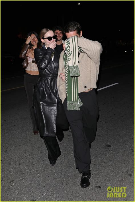 Dove Cameron Boyfriend Damiano David Spotted At Dinner With Friends