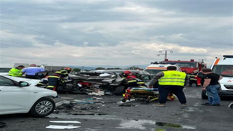 Accident grav pe DN1 Patru persoane au fost rănite Trafic îngreunat