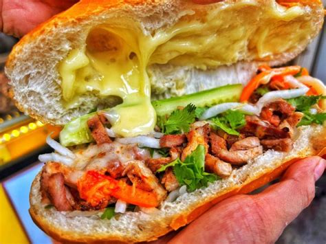 Tại sao là bánh mì Chim Chạy độc lạ ở TP HCM Chị chủ bỏ văn phòng