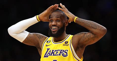 NBA en vidéo le panier qui offre le record de points à LeBron James