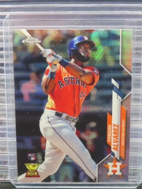 2020 TOPPS CHROME Yordan Alvarez réfracteur de prisme recrue RC 200