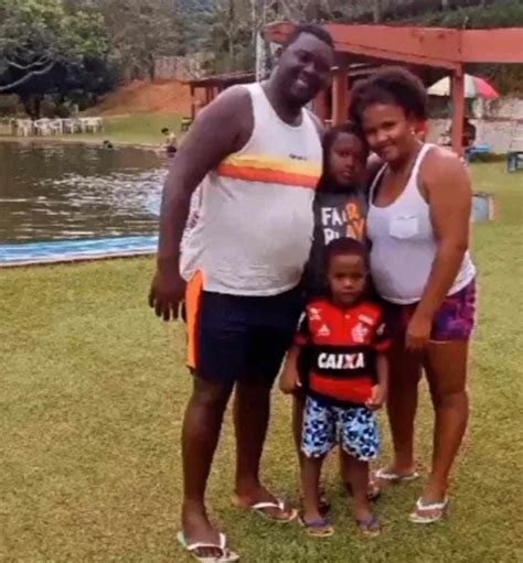Quatro pessoas da mesma família morrem em acidente na BR 101 Bahia