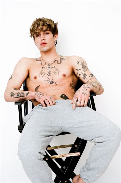 Saymyname192 On Twitter Spread Those Legs Daddy 😈 I Need To Choke On Whats Dangling Between