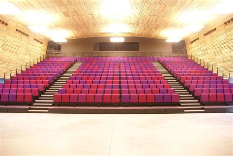 Épinglé sur Spectacle