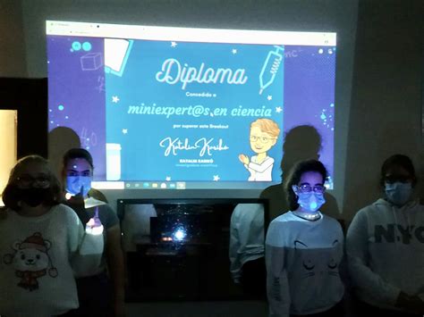 DÍA DE LA MUJER Y LA NIÑA EN LA CIENCIA EN EL COLEGIO LOS PUEYOS