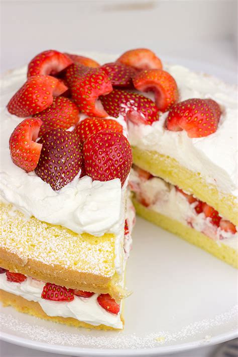 Fresh Strawberry Naked Cake