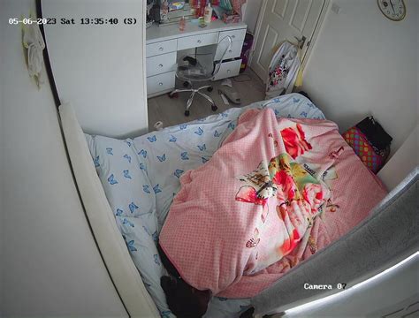 Hcm Voyeur Black Girl Masturbates Under Blanket