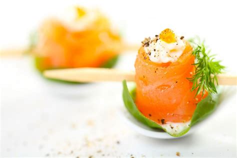 Recette roulés au saumon fumé et fromage frais Marie Claire