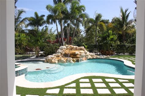 Coastal Home Tropical Swimming Pool Hot Tub Tampa By Marmer
