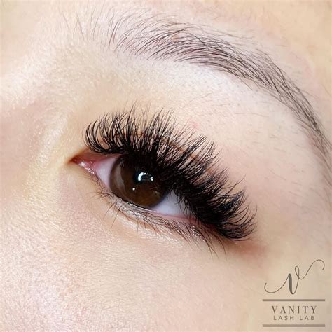 Doll Eye Lovers Rejoice Try The New Hybrid Lashes Today For Blindingly