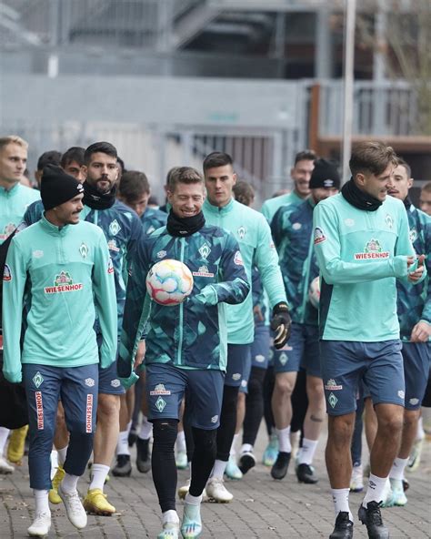SV Werder Bremen On Twitter Das Abschlusstraining Vor SVWRBL Startet