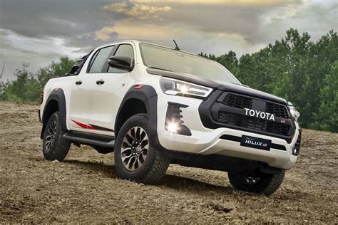 La Toyota Hilux Gr Sport Se Renueva Y Ahora Ofrece Cv