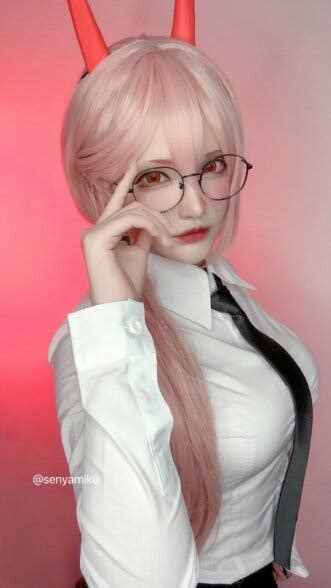 Chainsaw Man A Japanese Cosplayer Is Spectacular As Power And Makima