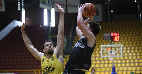 Mogi Basquete Se Prepara Para Sequ Ncia De Jogos Fora De Casa Pelo Nbb