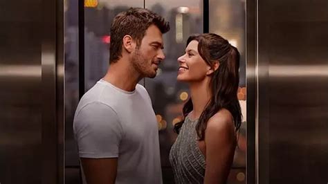 Beren Saat Kıvanç Tatlıtuğ ile yakınlaşma sahnelerini anlattı Çok