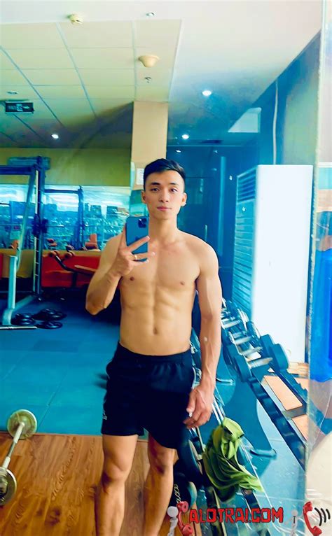 Trai gym mình dây sáu múi body fit đẹp cực sexy Alotrai