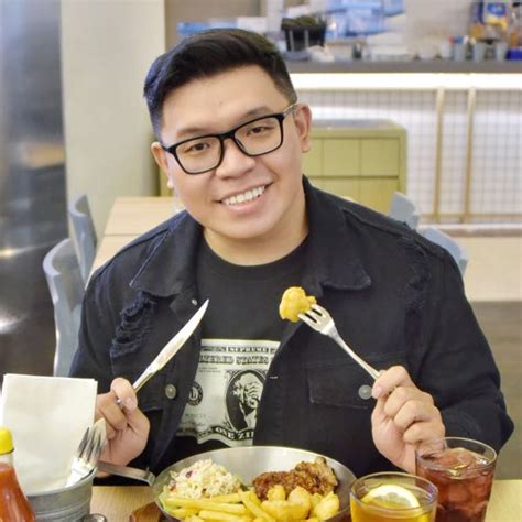ERWIN PUTRA Instagram Facebook TikTok Linktree