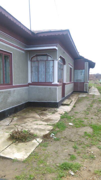 Casa Hotarele Casa Vila Cu 4 Camere De Vanzare In Hotarele Judetul