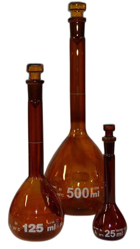Rubbertron Borosilicate 3 3 LABORATORY GLASS VOLUMETRIC FLASK WITH
