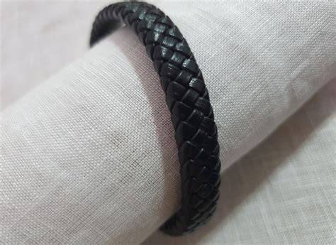 Pulseira Masculina de Couro Preto Trançado Elo7