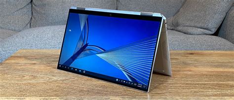 HP Spectre X360 13 Inch 2021 Review Slim Machine Squat Screen