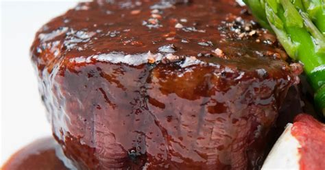 Receita de Filé Mignon ao molho madeira