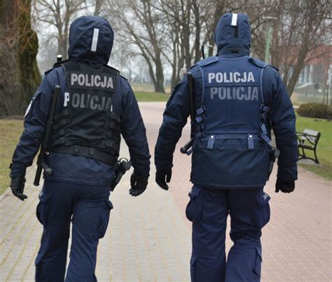 POLICJANCI Z FILIPOWA ZATRZYMALI POSZUKIWANYCH Aktualności KMP Suwałki