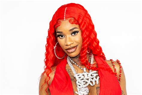 Sexyy Red Wasn T Allowed To Speak At High School Because She Smelled