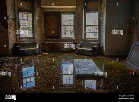 The Haunted Pennhurst School Which Is Also Known As Pennhurst Asylum