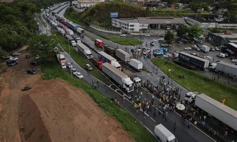 Sobe para 38 o número de bloqueios e interdições em rodovias Direto