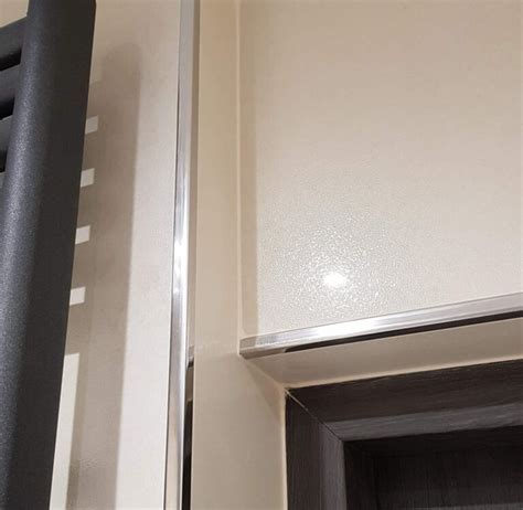Listwy wykończeniowe do płytek ceramicznych glazury i kafli metalowe