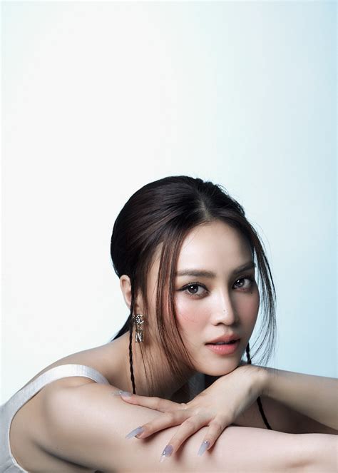 Lan truyền hình ảnh Ninh Dương Lan Ngọc diện váy cưới thực hư ra sao