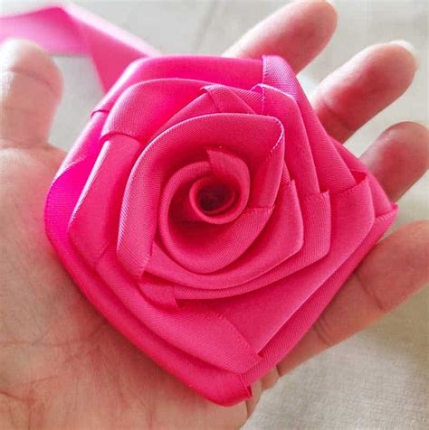 How To Make Ribbon Roses 2024