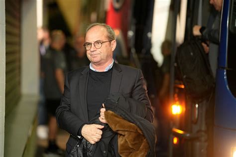 Mercato PSG Une Surprise Au Milieu De Terrain Pour 20M