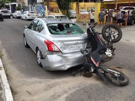Motos no trânsito até quando vamos aturar essa loucura atual dos