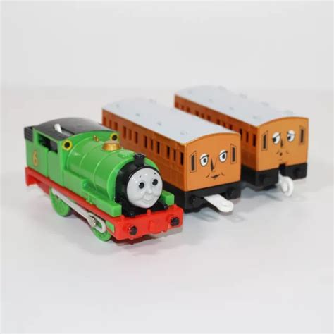 THOMAS FRIENDS Trackmaster Percy Tank Engine With Annie Clarabel