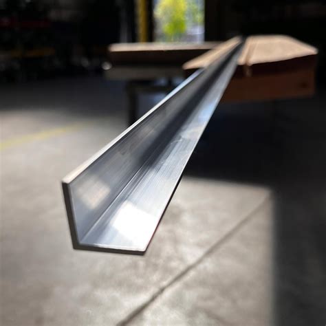 Materiały konstrukcyjne Kątownik Aluminiowy 20X20X2 2 Metry Opinie i