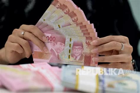 Segini Gaji UMK Karawang 2024 Tinggi Jika Naik 15 Persen Ini