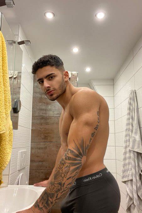 TW Pornstars Best Male OnlyFans 26K Popular Pictures And Videos